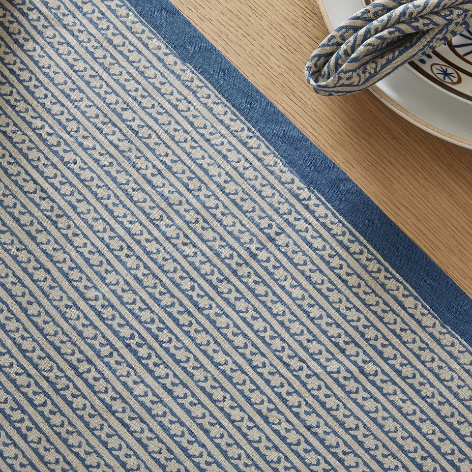 Marlowe Linen Runner - Elegant Table Comfort | West Elm UK